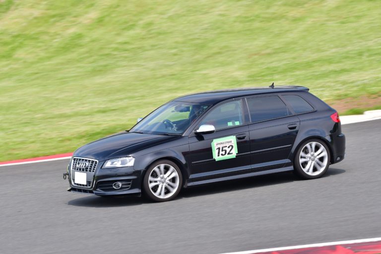 No.152：アウディ S3 - REVSPEED