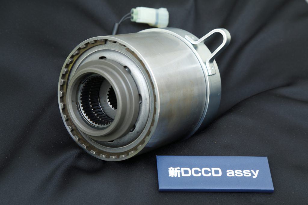 DCCDに見るD型の進化〜新型WRX STI〜 - REVSPEED