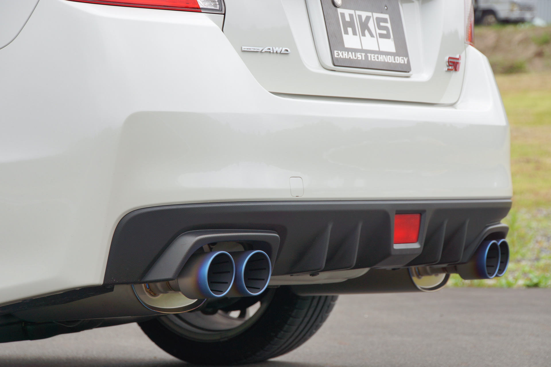 HKSがVAB WRX STI用マフラー、オイルクーラー、サクションをリリース - REVSPEED