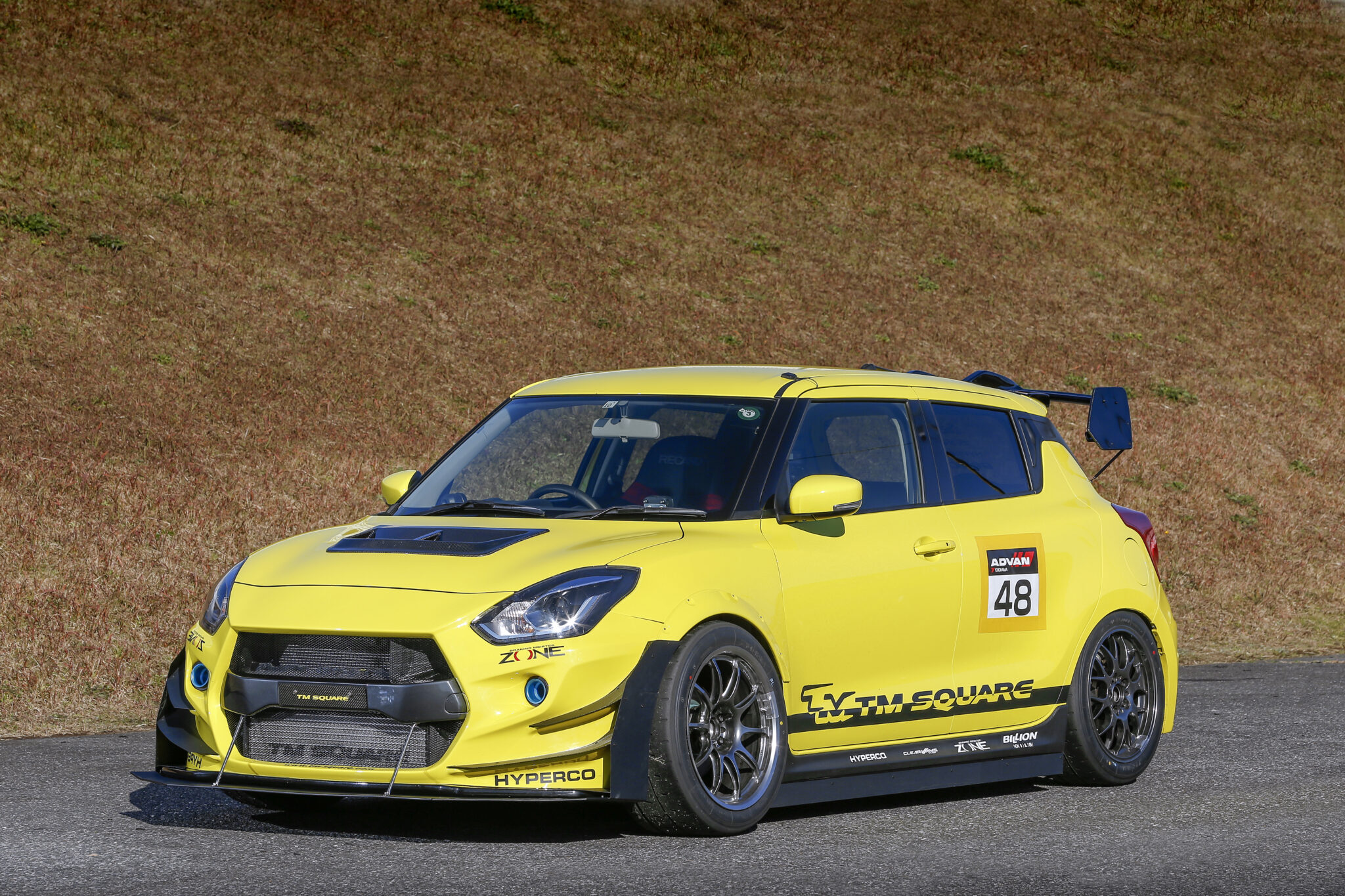 TM-SQUARE ZC33Sスイフトスポーツ 「試作タービンと18インチへ 直前に変更して1秒タイム短縮！」REVSPEED筑波スーパーバトル - REVSPEED