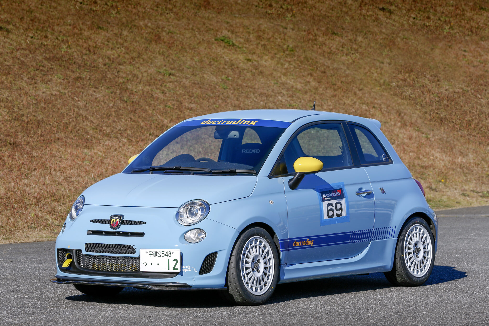 ダックトレーディング ABARTH 595 1.4TB「パワーと足でタイムを出す 前期型チューンのレシピ」REVSPEED筑波スーパーバトル - REVSPEED
