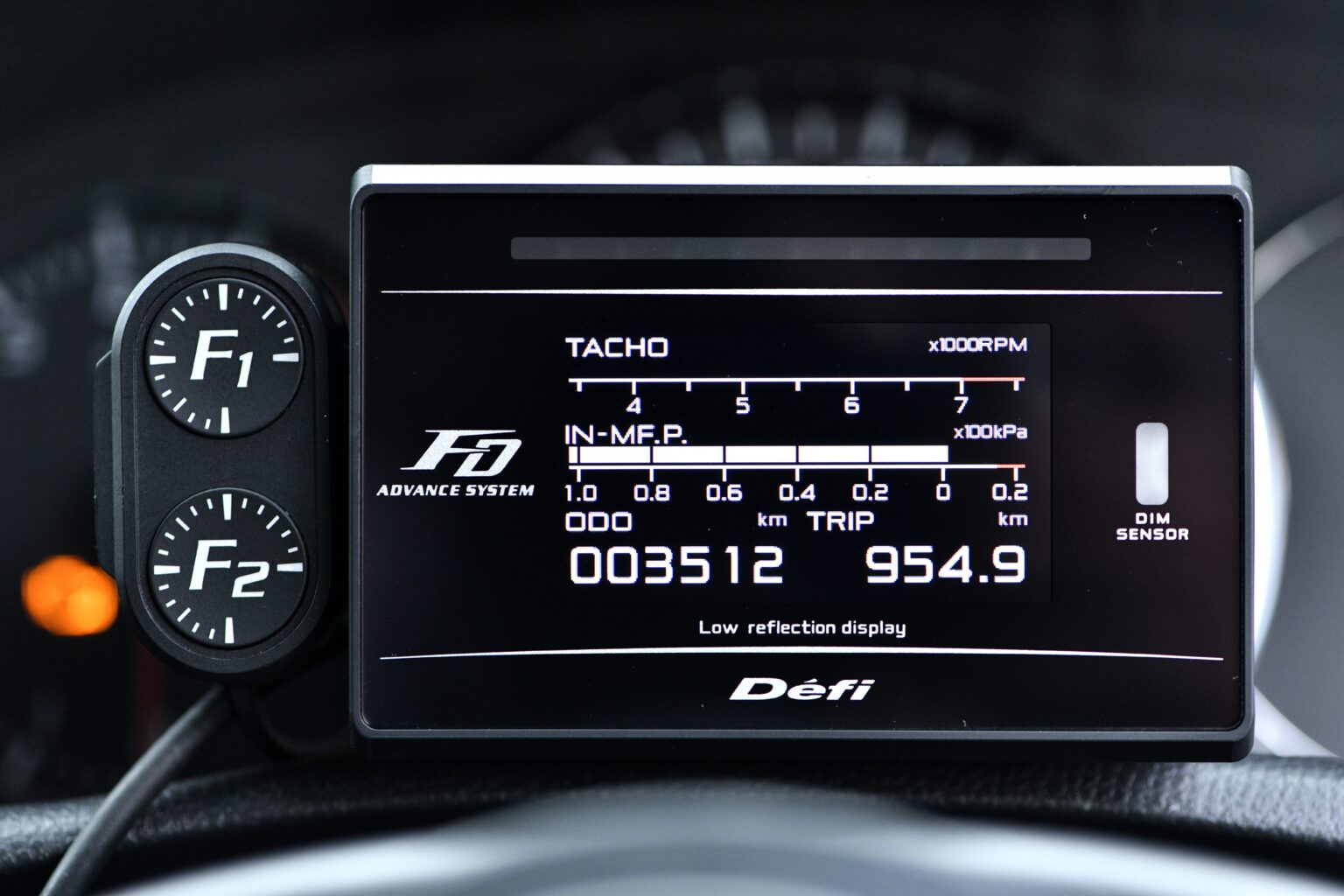 Defiの新製品『ADVANCE FD（アドバンス・エフディー）』がカラーTFTに進化！かつターボ、インマニ表示も可能に - REVSPEED