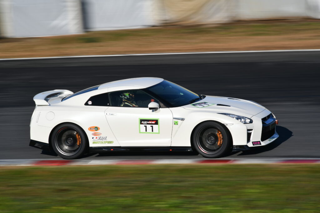 マキタスピード R35 GT-R「ピュアエディション+ライトチューンでどこまでいけるか？」REVSPEED筑波スーパーバトル2022 - REVSPEED