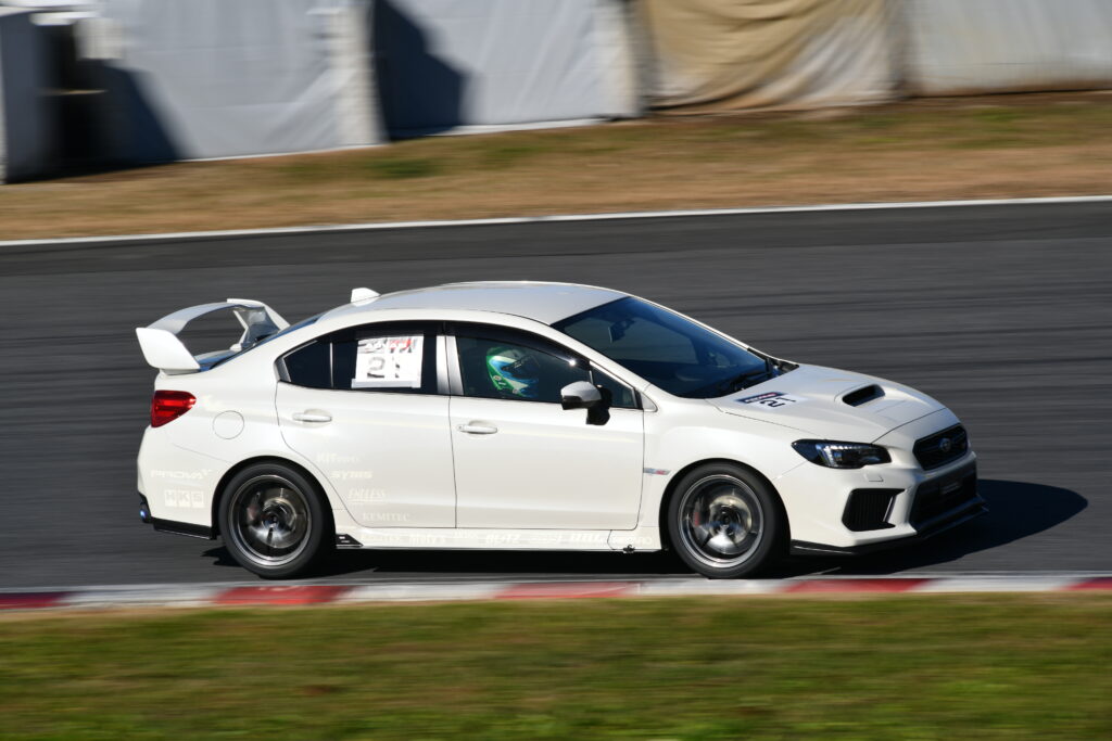 スーパーオートバックス ナゴヤベイ VAB WRX STI「タービンをノーマルに戻し、ストリートLIGHTクラスで1分1秒台！」REVSPEED筑波スーパーバトル2022 - REVSPEED
