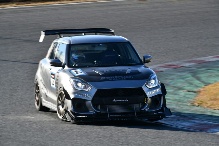 レイル ZC33S スイフトスポーツ「空力を本格化しZC33S最速タイム達成！」REVSPEED筑波スーパーバトル2022 - REVSPEED