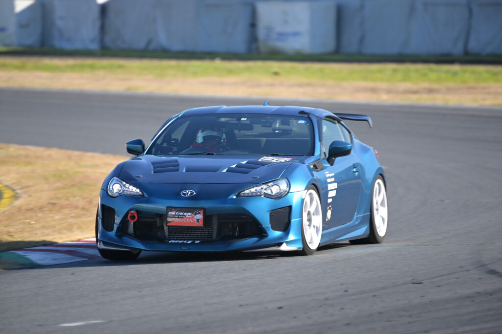 トヨタカローラ札幌 GR Garage 札幌厚別通 ZN6 86「オイルに合わせた学習機能も行うGRガレージの信頼性をもつ2.1ℓターボ」REVSPEED筑波スーパーバトル2022 ...