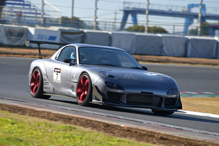 フジタエンジニアリング FD3S RX-7「ADVAN NEOVA AD09の新サイズ295をいち早く検証！」REVSPEED筑波スーパーバトル2022 - REVSPEED