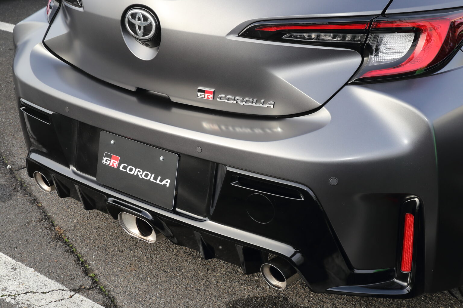 GRカローラRZとモリゾウエディションを佐々木雅弘がタイムタック！【REVSPEED筑波スーパーバトル】 - REVSPEED