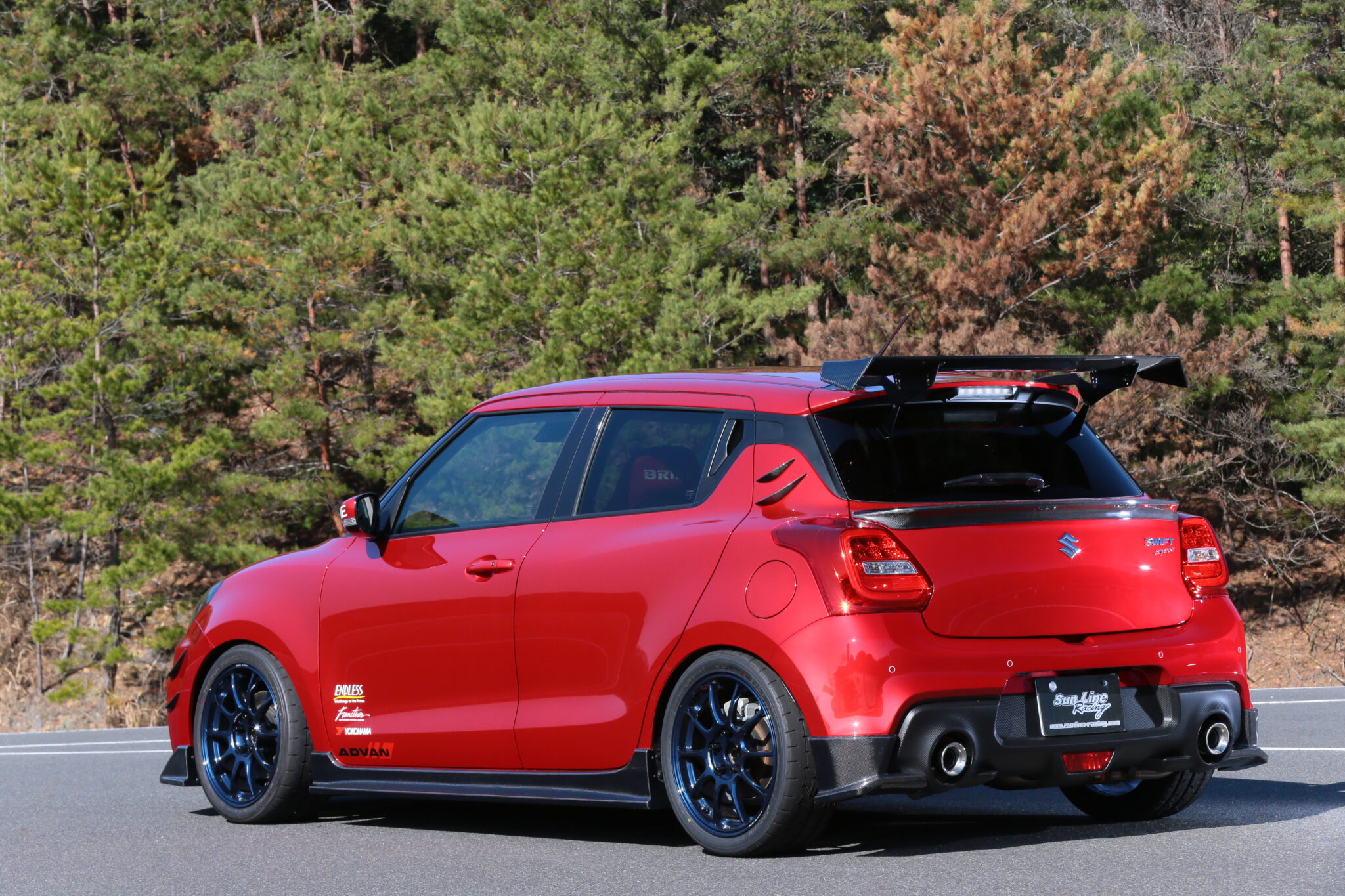 サンラインレーシングがZC33Sの躍動感を高めるエアロパーツをリリース! - REVSPEED