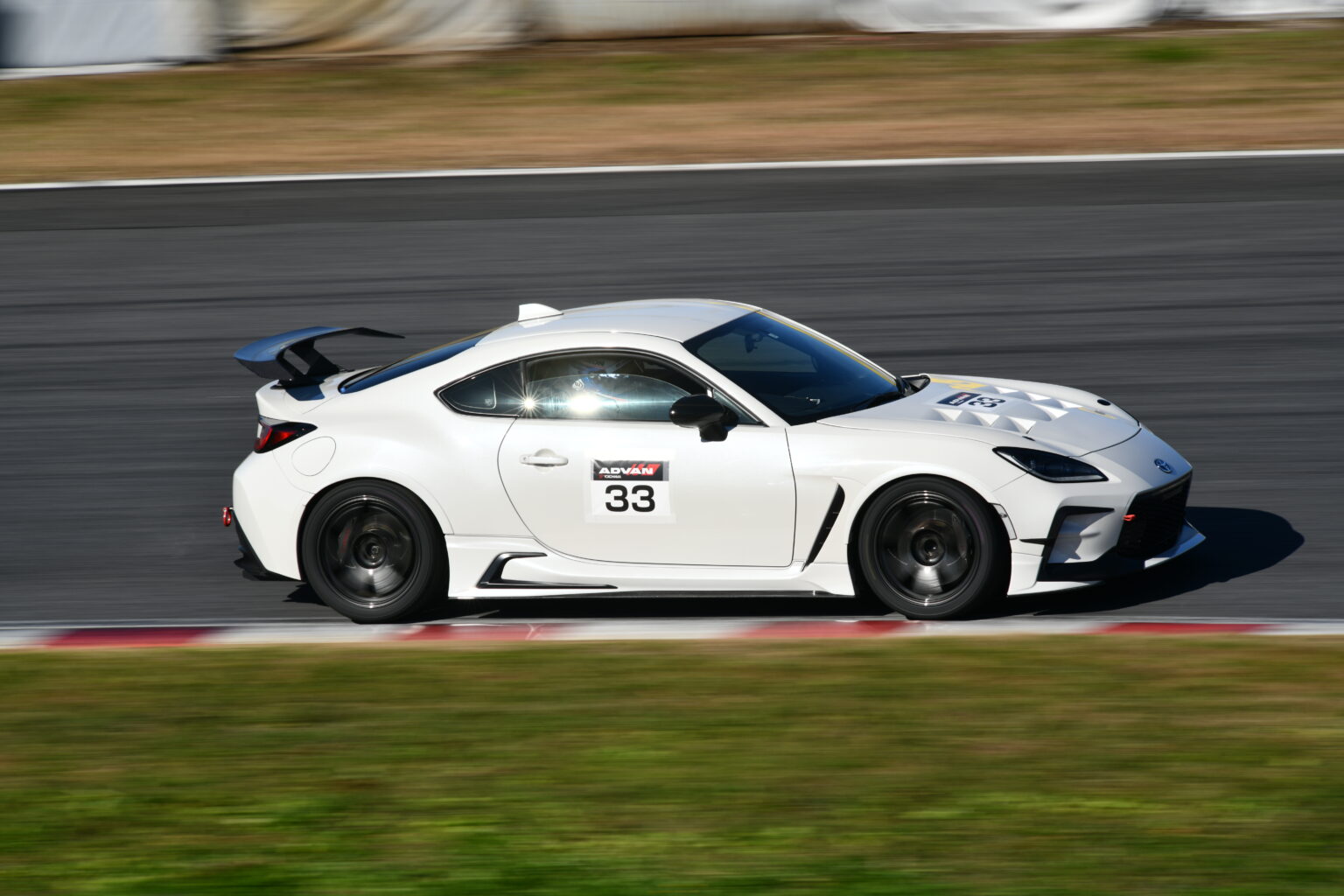 オートガレージK2 ZN8 GR86「注目のLINKフルコンでのピギーバック制御とサスペンションの進化」REVSPEED筑波スーパーバトル2022 - REVSPEED