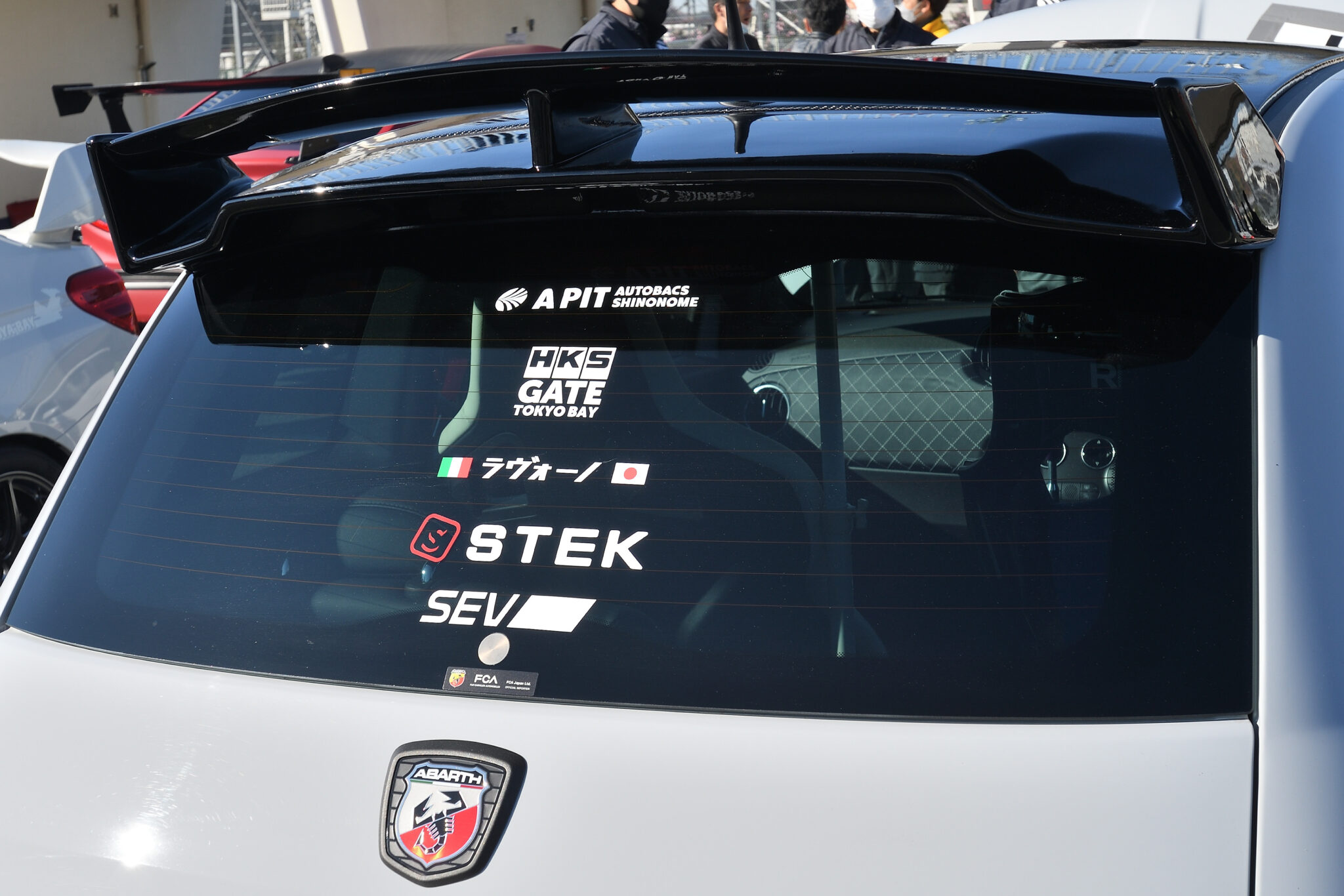 A PITオートバックス東雲 アバルト595「オリジナル試作パーツ開発で突き詰める合法チューニング」REVSPEED筑波スーパーバトル2022 - REVSPEED