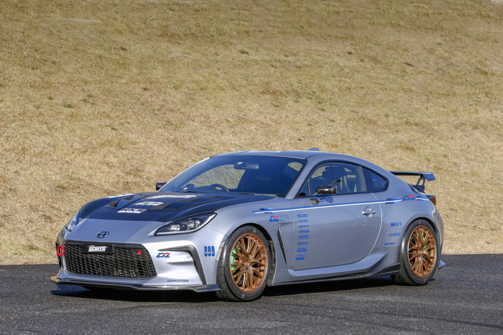 プロショップ スクリーン＆D2ジャパン ZN8 GR86「オリジナルのサスキットに中速トルク重視のECU」REVSPEED筑波スーパーバトル2022 - REVSPEED