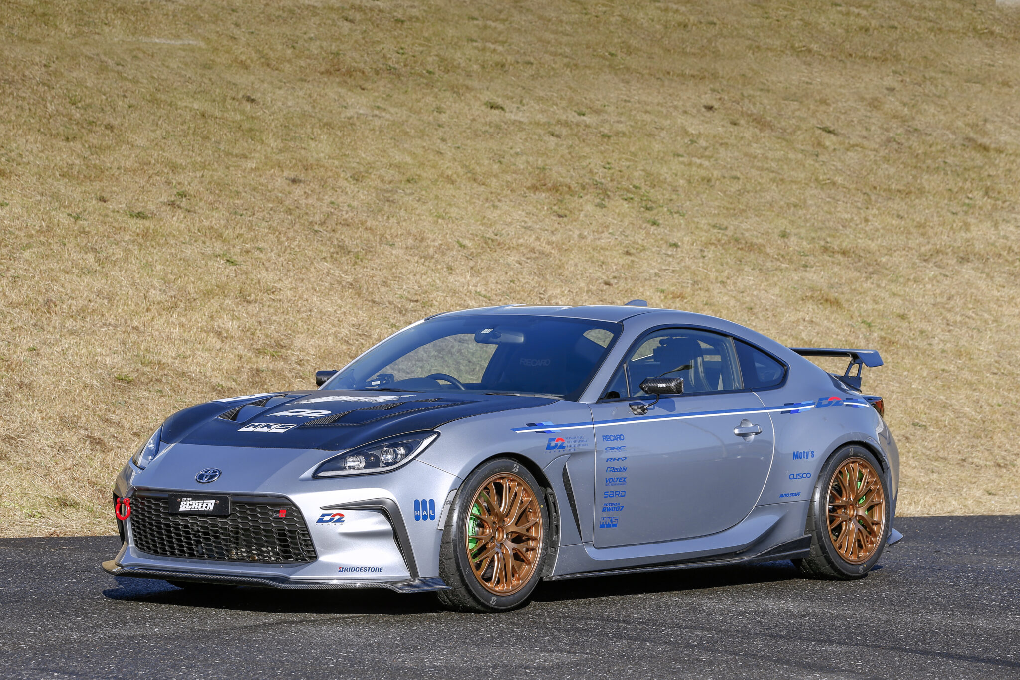 プロショップ スクリーン＆D2ジャパン ZN8 GR86「オリジナルのサスキットに中速トルク重視のECU」REVSPEED筑波スーパーバトル2022 - REVSPEED