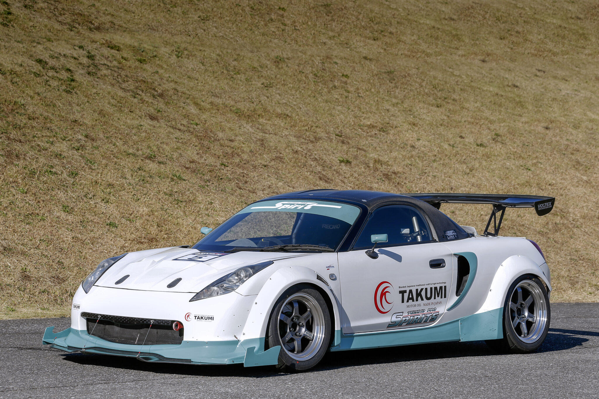 テクノプロスピリッツZZW30 MR-S「ターボ化で戦闘力を高めた878kgの超軽量車両」REVSPEED筑波スーパーバトル2022 - REVSPEED
