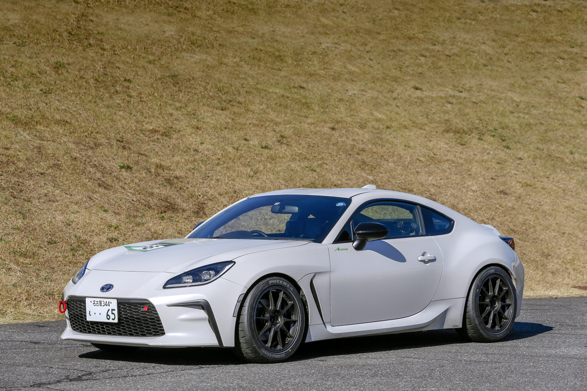 タイヤプロショップ アリーナ ZN8 GR86「コストにこだわった17インチ仕様で1分3秒3」REVSPEED筑波スーパーバトル2022 - REVSPEED