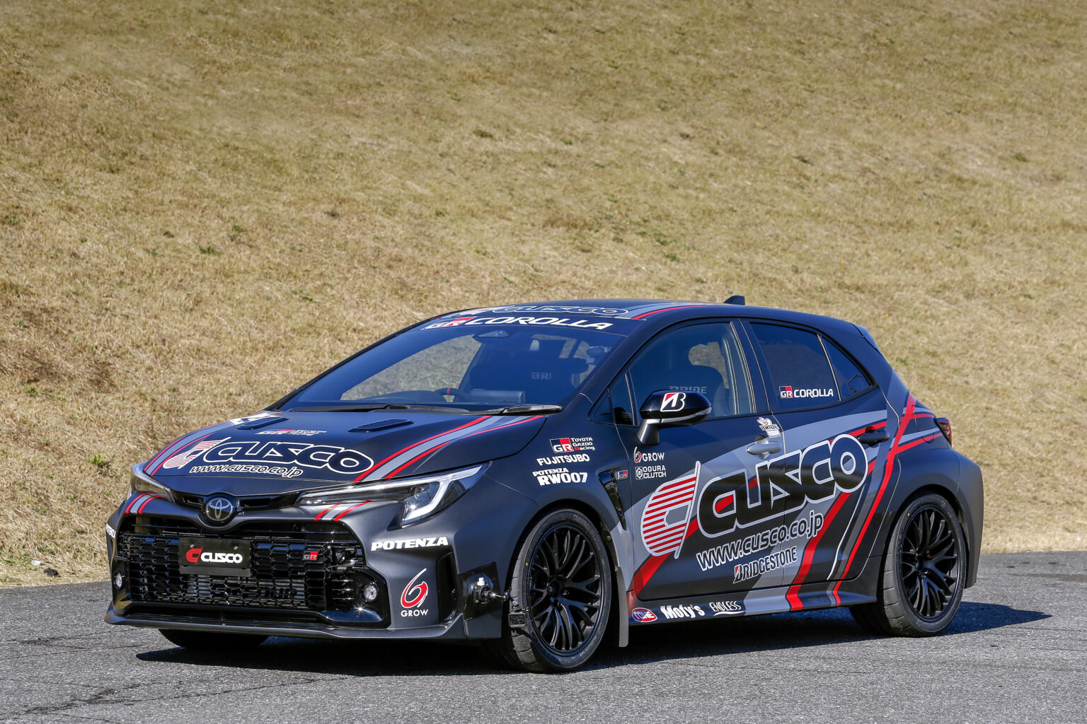 クスコGRカローラ「登場早速に1分2秒台！GRとのコラボでECUや4WD制御もテスト中」REVSPEED筑波スーパーバトル2022 - REVSPEED