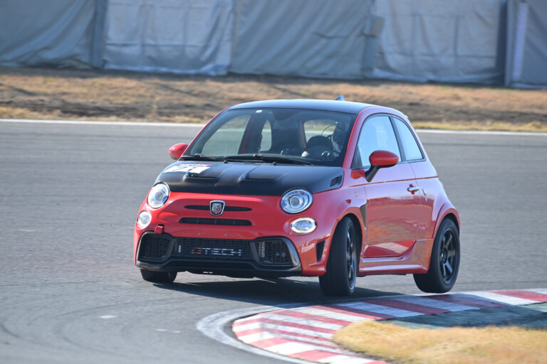 スティーレ アバルト595「TD04タービンのパワーと全体のバランスでタイムを出す」REVSPEED筑波スーパーバトル2022 - REVSPEED