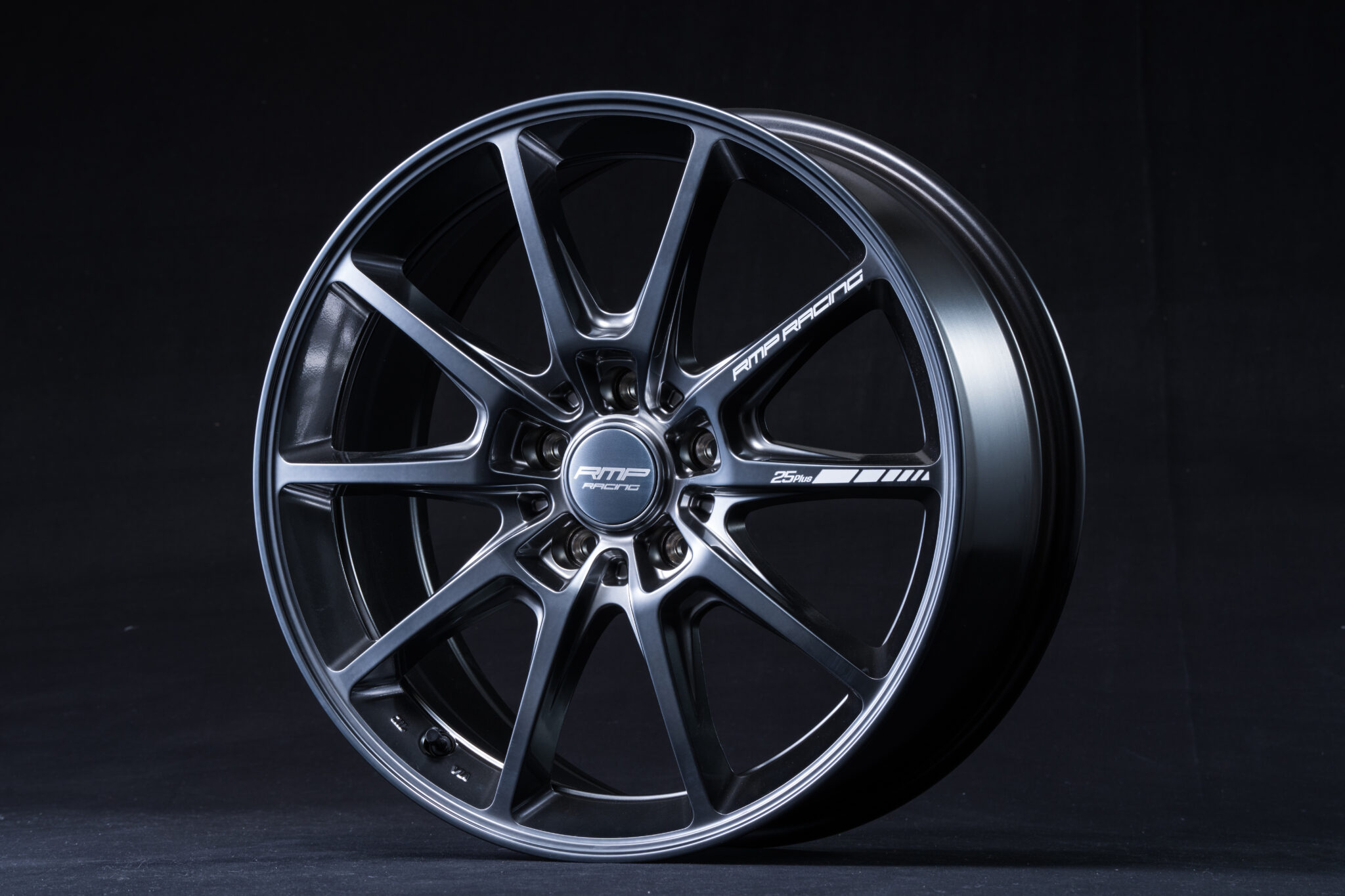 MIDWHEELS RMP RACING特集「デザインとコスパに優れた、スポーツトレンドの新たな定番」 - REVSPEED