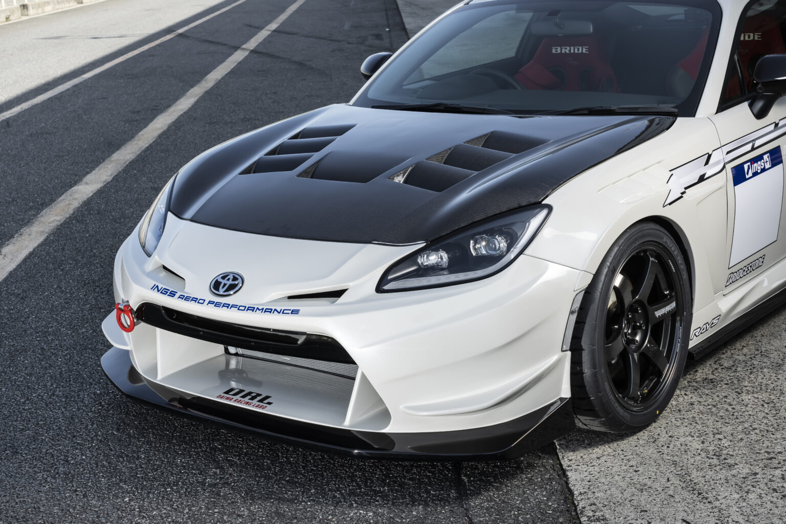 「バネレートをアップすれば誰でもタイムアップできるのか!?」プロとクラブマンで走りと感じ方の違いをチェック 〜ings GR86で実証テスト ...