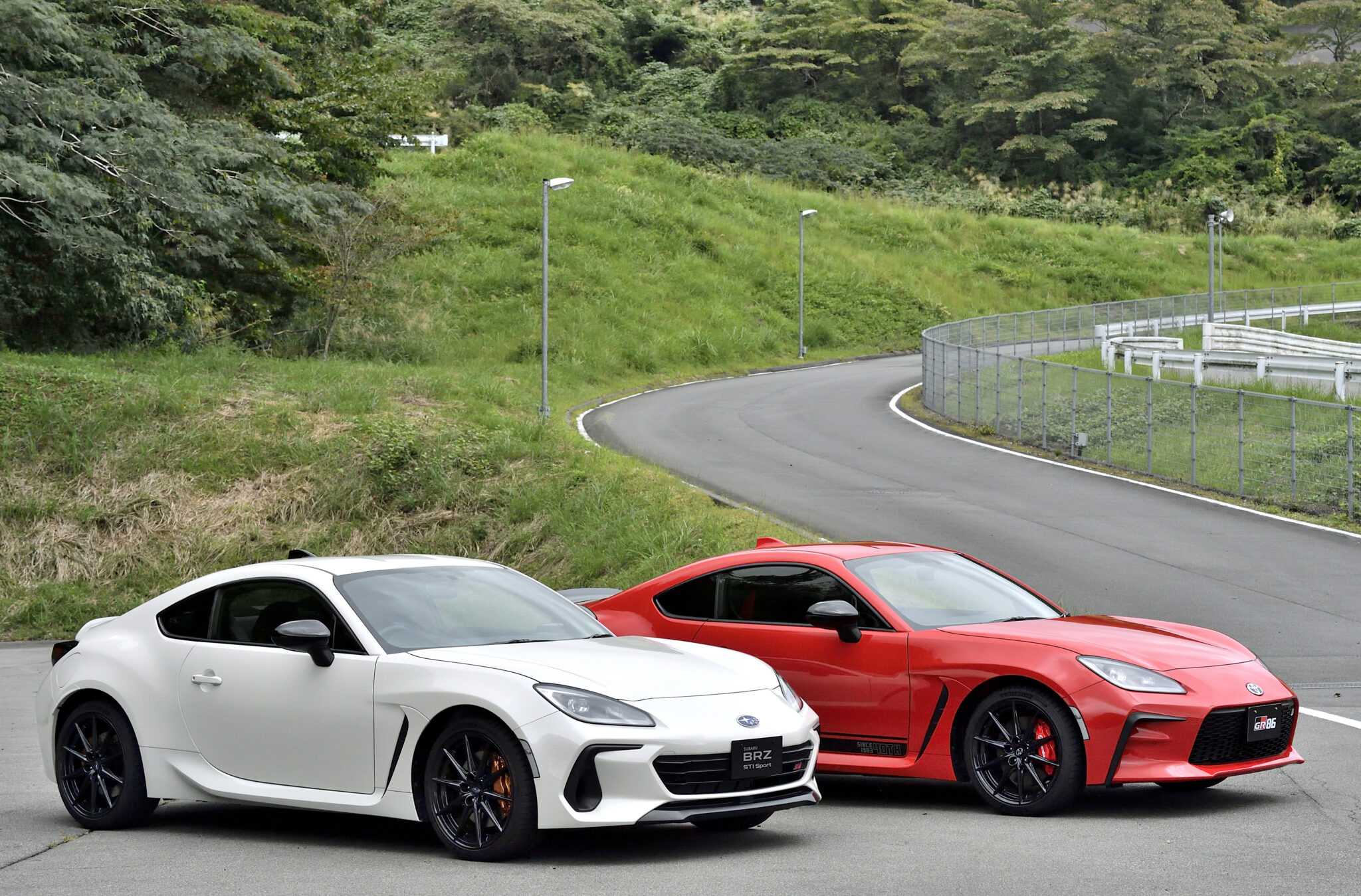 GR86限定車 RZ “Anniversary Limited” BRZ新グレード STI Sportを撮影！ - REVSPEED