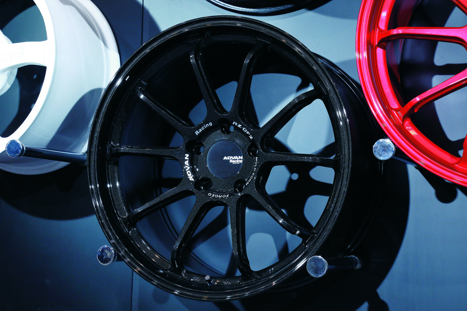 ADVAN Racing RZⅢ/RC-4/GT BEYOND 17inch/RZ-DF2 20inch 萩原 修 横浜ゴム ホイール企画デザインCMPに聞く2024新作モデルの攻めどころ ...