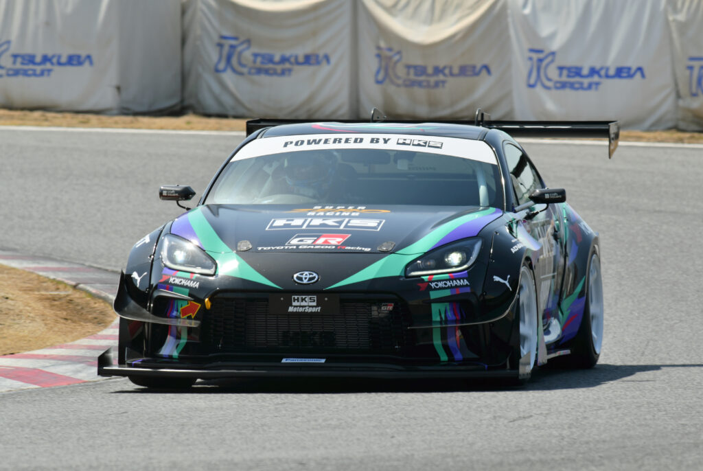 HKS Racing Performer GR86×谷口信輝が筑波55秒978とさらにタイム更新！ - REVSPEED