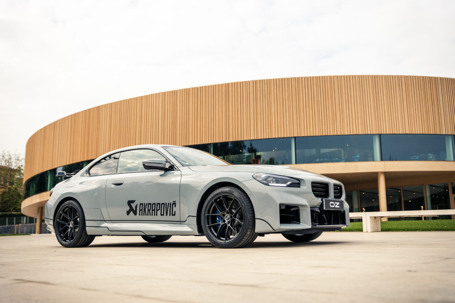 オーゼットジャパンが『ESTREMA GT-HLT』をリリース！「過激」と名付けられたハイパフォーマンスホイールとは - REVSPEED