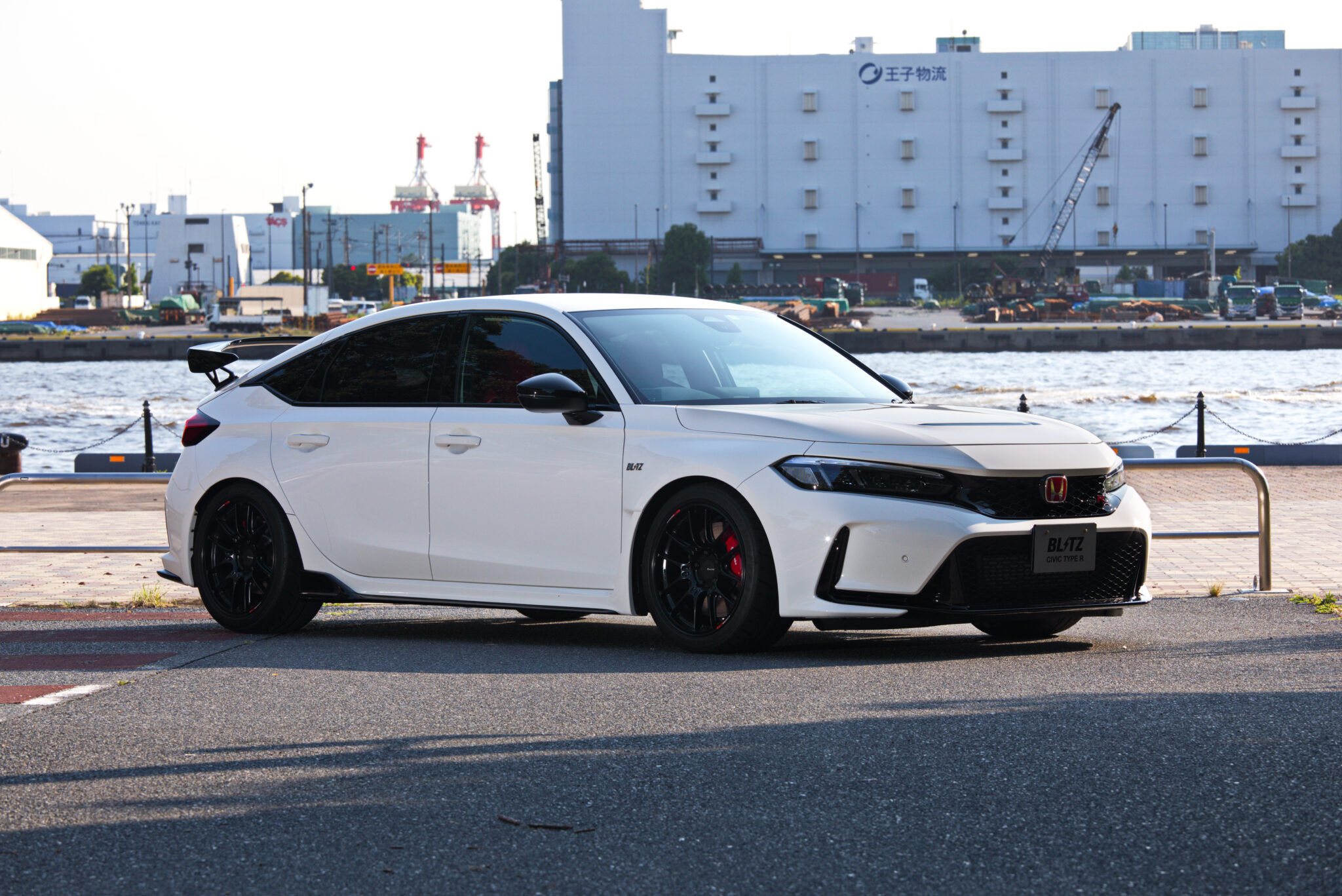 BLITZ×SA浜松×A PITオートバックス東雲がコラボ FL5シビックタイプRとFL1シビックで 究極のストリートスポーツを目指す - REVSPEED