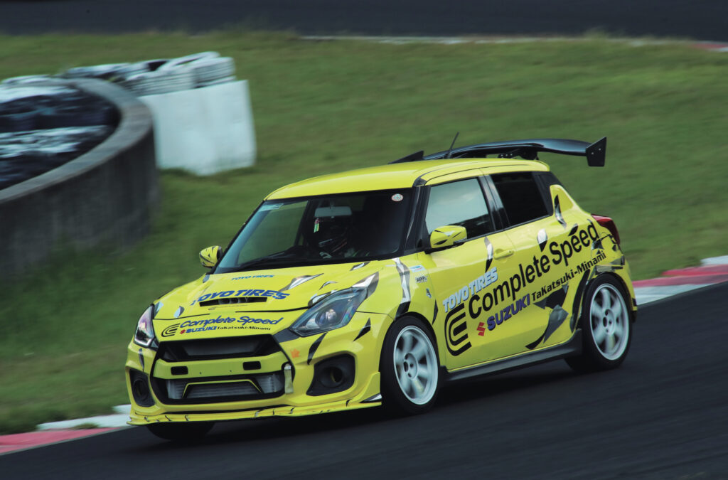 今年はリアの足まわりをつくり直して参戦「コンプリートスピード ZC33Sスイフトスポーツ」12/19開催REVSPEED 筑波スーパーバトル事前情報 - REVSPEED