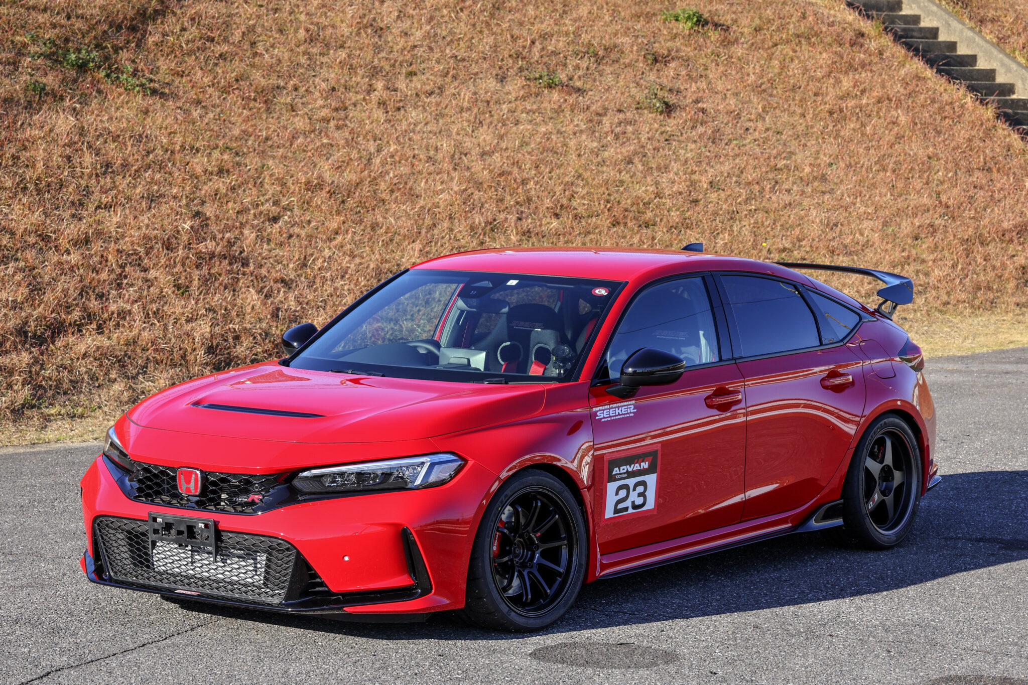 今年はカスタマーフレンドリーなタイヤサイズで挑戦!?「シーカー FL5シビック タイプR」12/19開催REVSPEED 筑波スーパーバトル事前情報 - REVSPEED