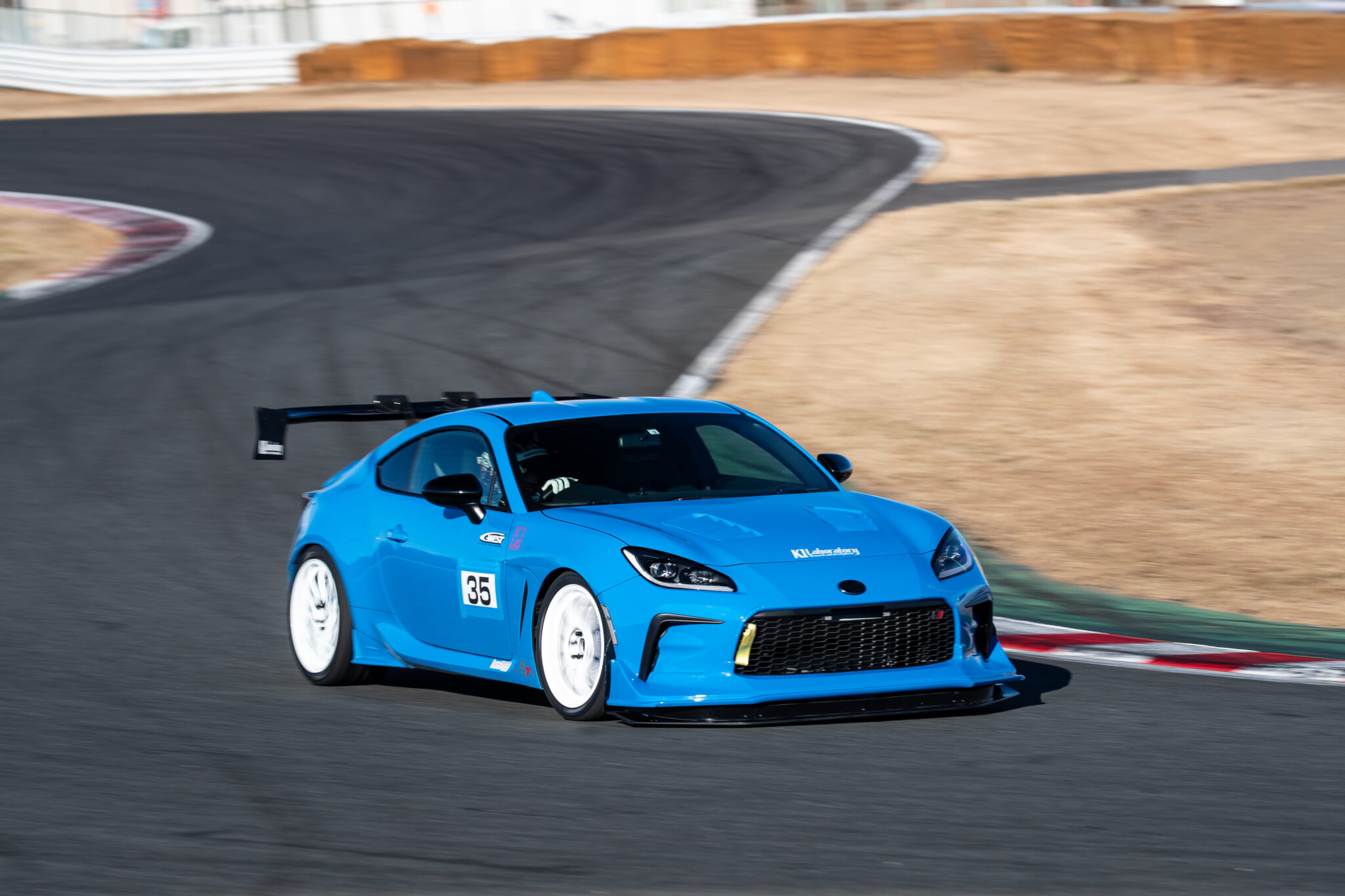 走行ログに基づいた匠のセッティング術「K1 Laboratory ZN8 GR86」筑波スーパーバトル2024 - REVSPEED