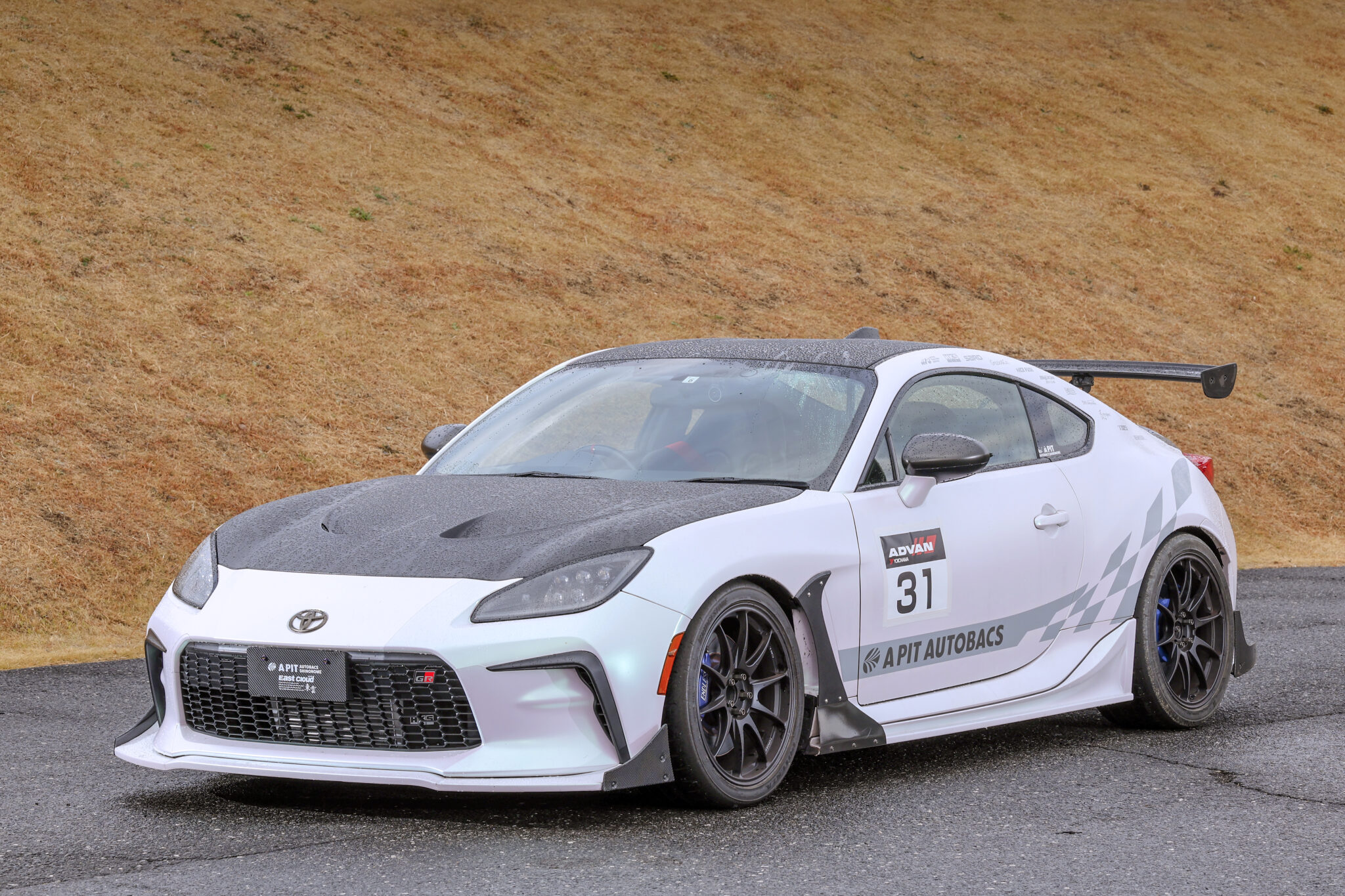 GR86用HKS GATE SPECキットはターボの大パワーでも対応できるのかテスト「A PIT オートバックス東雲 GR86」筑波スーパーバトル2024 - REVSPEED