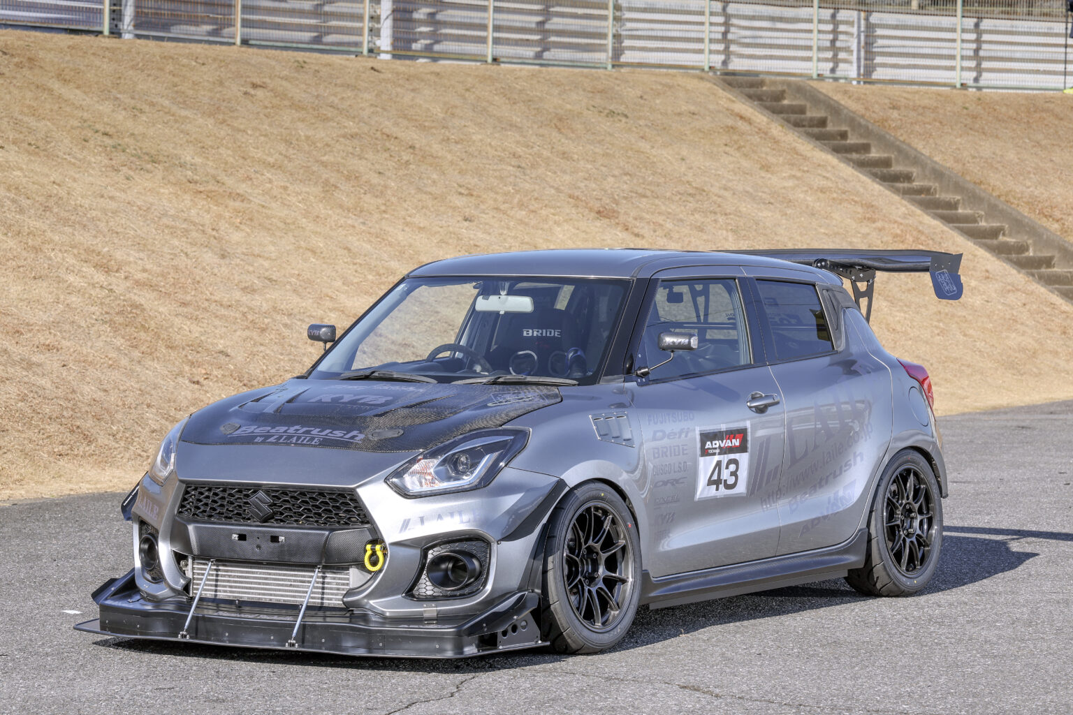 直噴の大容量インジェクターにより 20psものパワーアップで挑む「レイル ZC33S スイフトスポーツ」筑波スーパーバトル2024 - REVSPEED