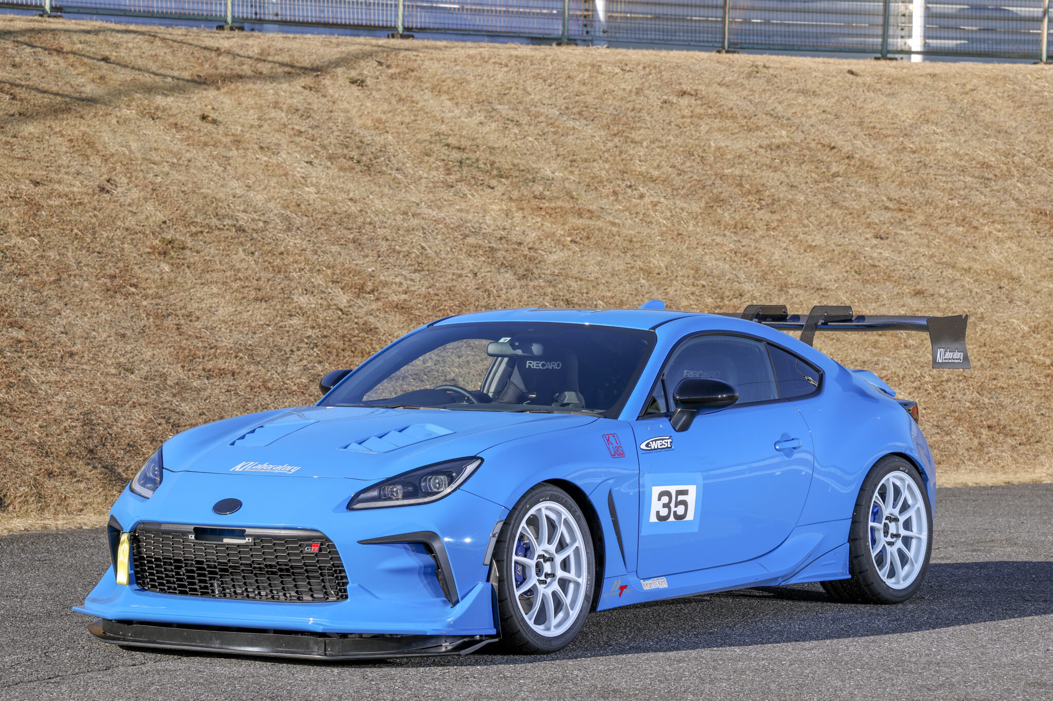 走行ログに基づいた匠のセッティング術「K1 Laboratory ZN8 GR86」筑波スーパーバトル2024 - REVSPEED