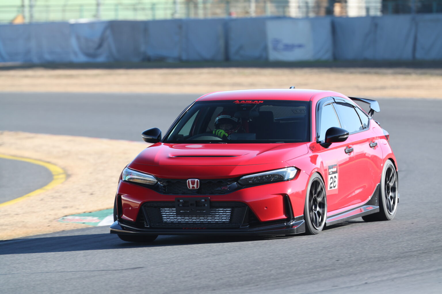 ダウンサスでもタイムが出る！タイプRカスタマーのスタンダード「ASLAN FL5 CIVIC TYPE R」筑波スーパーバトル - REVSPEED