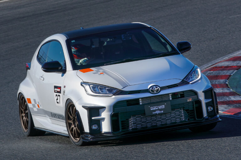 ストリートパーツの限界を極めるための挑戦「A PIT オートバックス東雲 GRヤリス」筑波スーパーバトル - REVSPEED