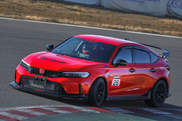 ダウンサスでもタイムが出る！タイプRカスタマーのスタンダード「ASLAN FL5 CIVIC TYPE R」筑波スーパーバトル - REVSPEED