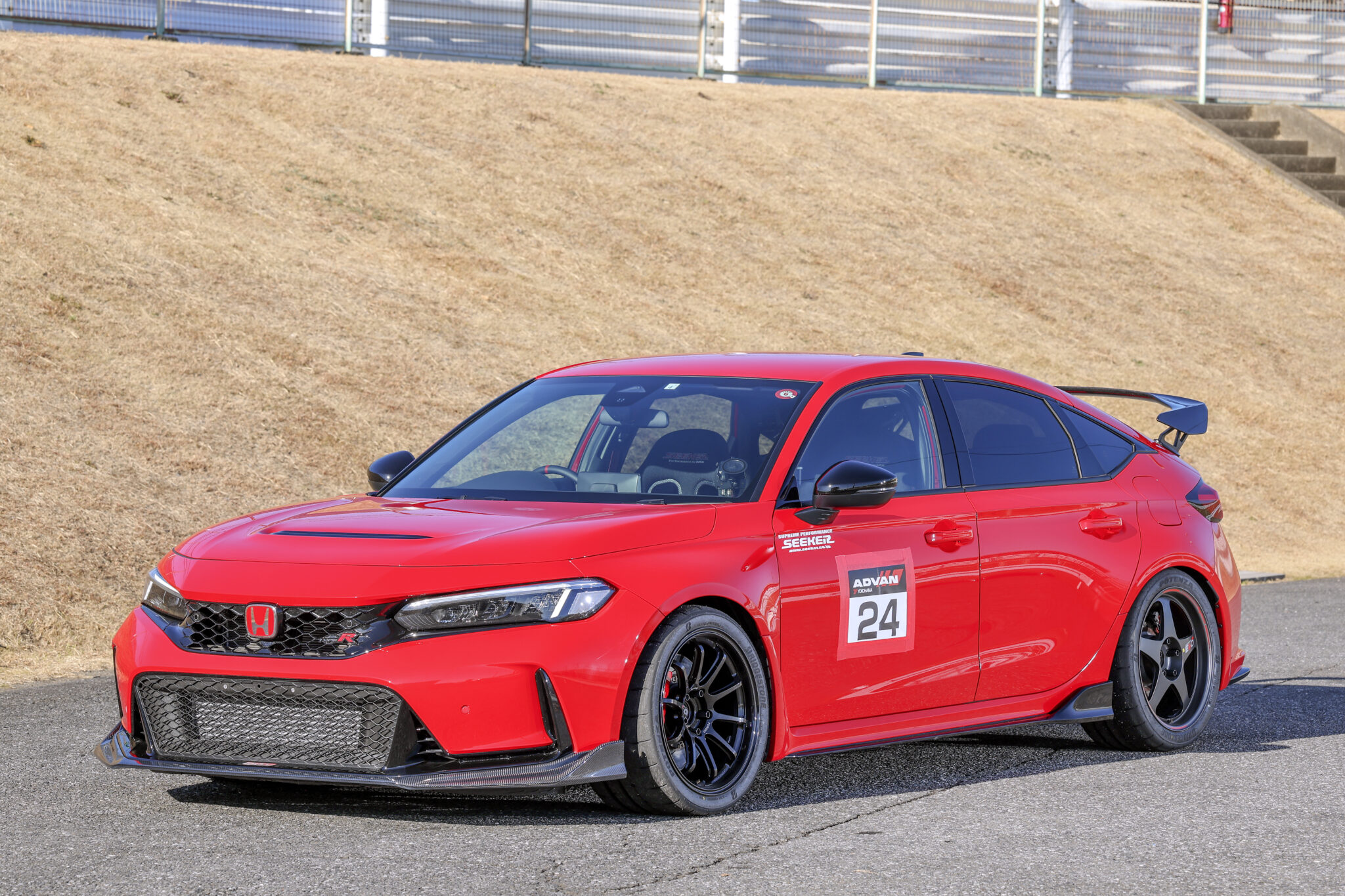 FL5のキャラクターをサスや空力で筑波に合わせ込む「SEEKER CIVIC TYPE R」筑波スーパーバトル - REVSPEED