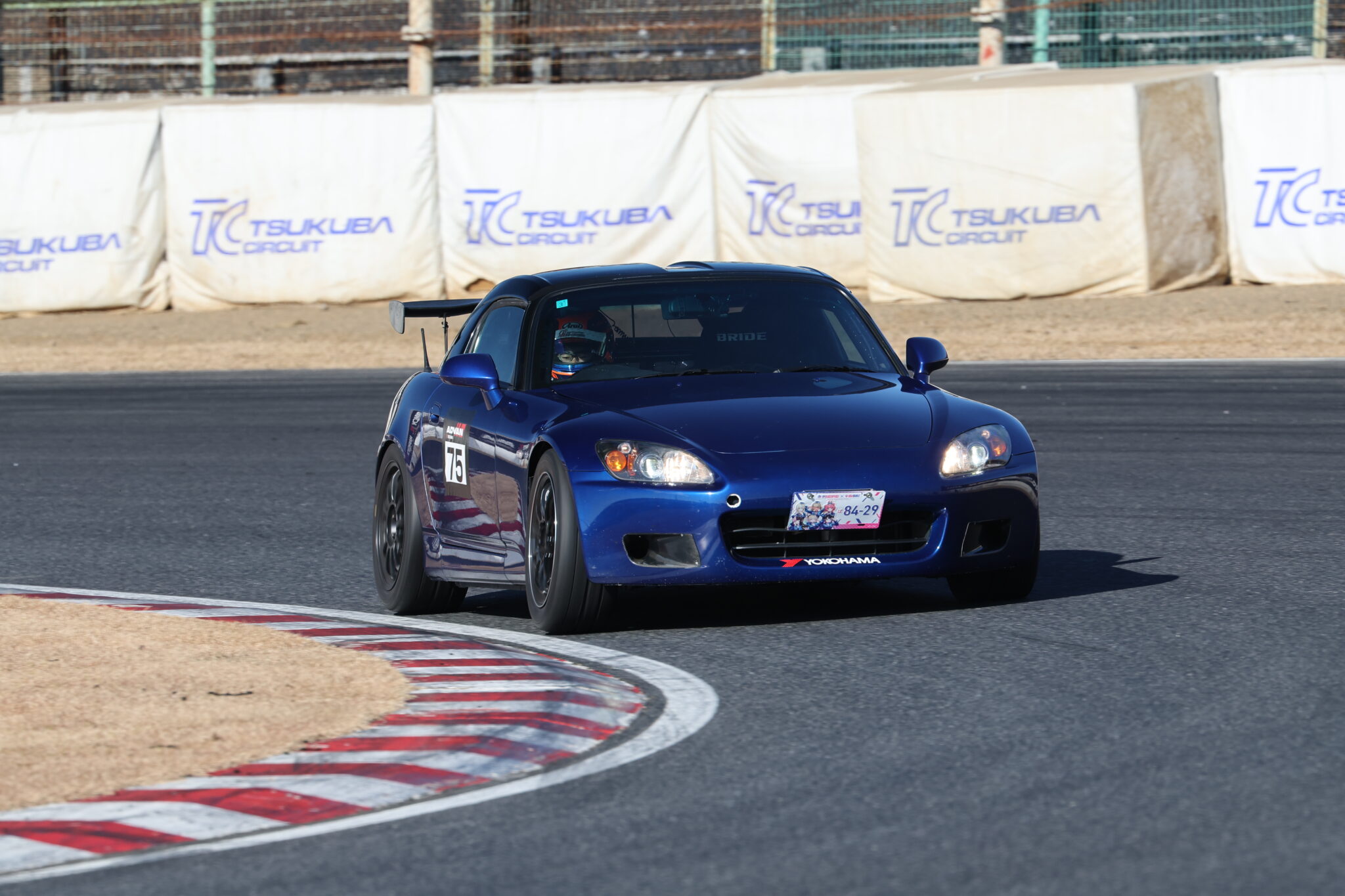 藤原優汰 S2000「ドリフトとレースの二刀流 練習車のS2000で人生筑波初走行」レーシングドライバーのマイカータイムアタック - REVSPEED