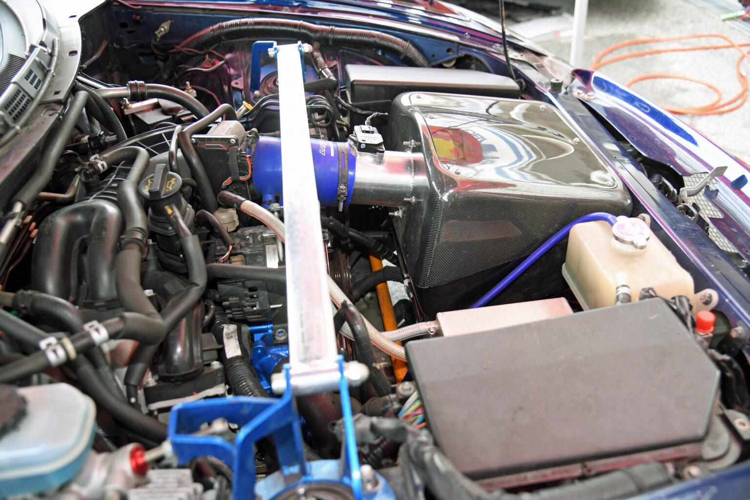 サイドポートの265ps仕様をD1GPドライバーの蕎麦切広大がアタック！「RE雨宮 SE3P RX-8」筑波スーパーバトル - REVSPEED