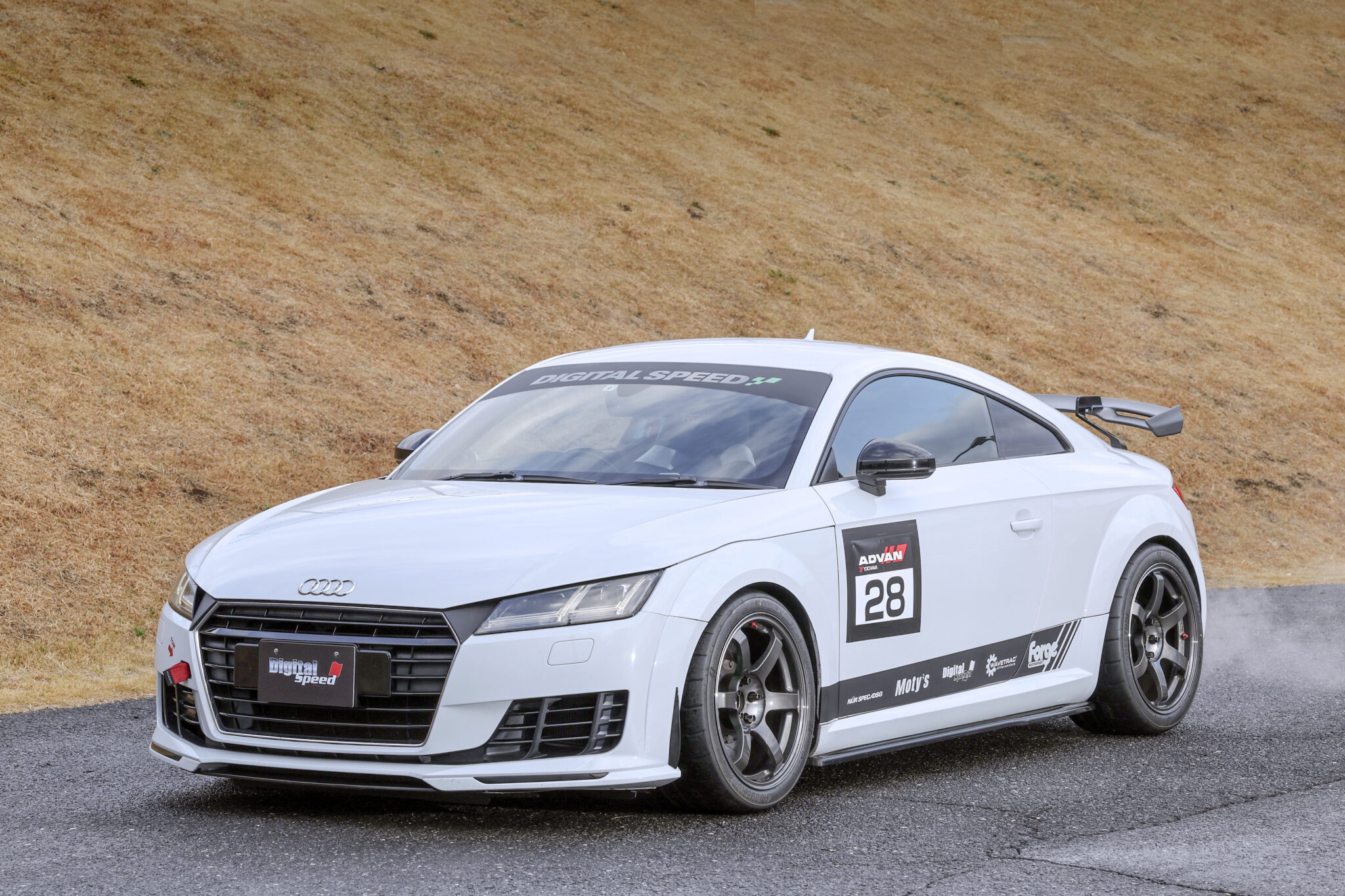 日常からサーキット走行まで大人のルックスで対応「モーターフィールド アウディTT 8S（FF）」筑波スーパーバトル - REVSPEED