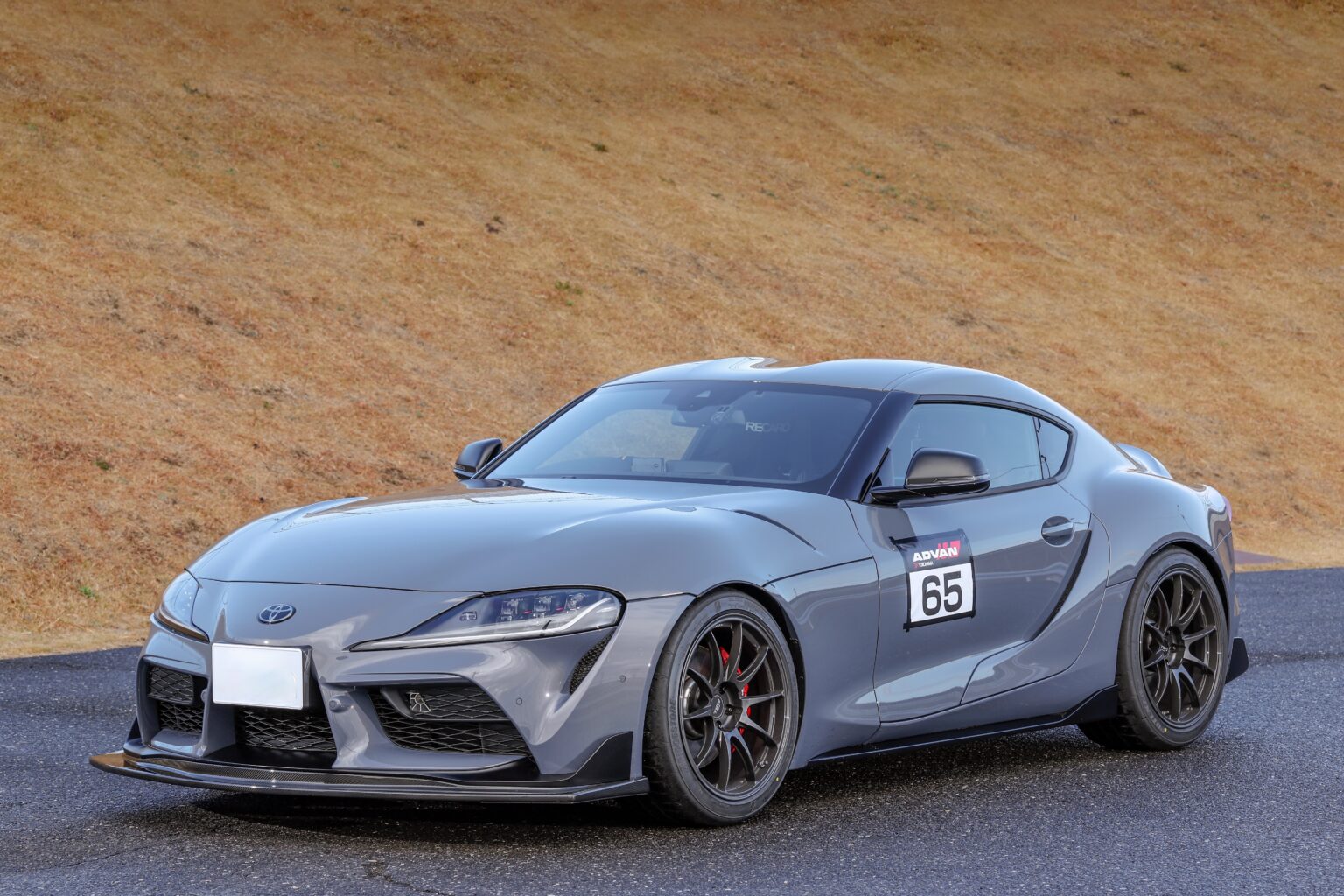 街乗りでも効果が高いメニューでタイムを狙う「イージーマジック GRスープラ RZ」筑波スーパーバトル - REVSPEED