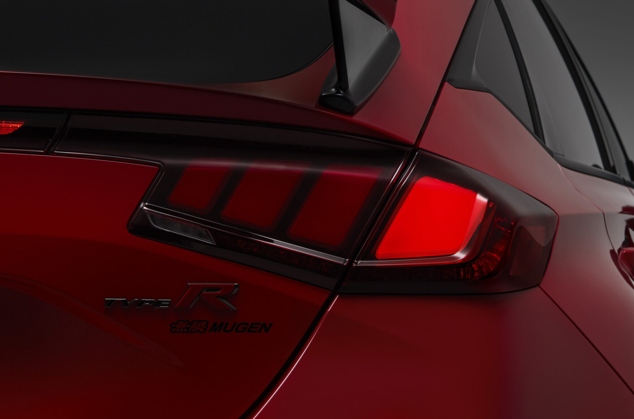 無限（M-TEC）がFL5 CIVIC TYPE R用のLEDテールライトを発売。FL1/FL4（2021年8月以降全モデル）にも装着可能 - REVSPEED