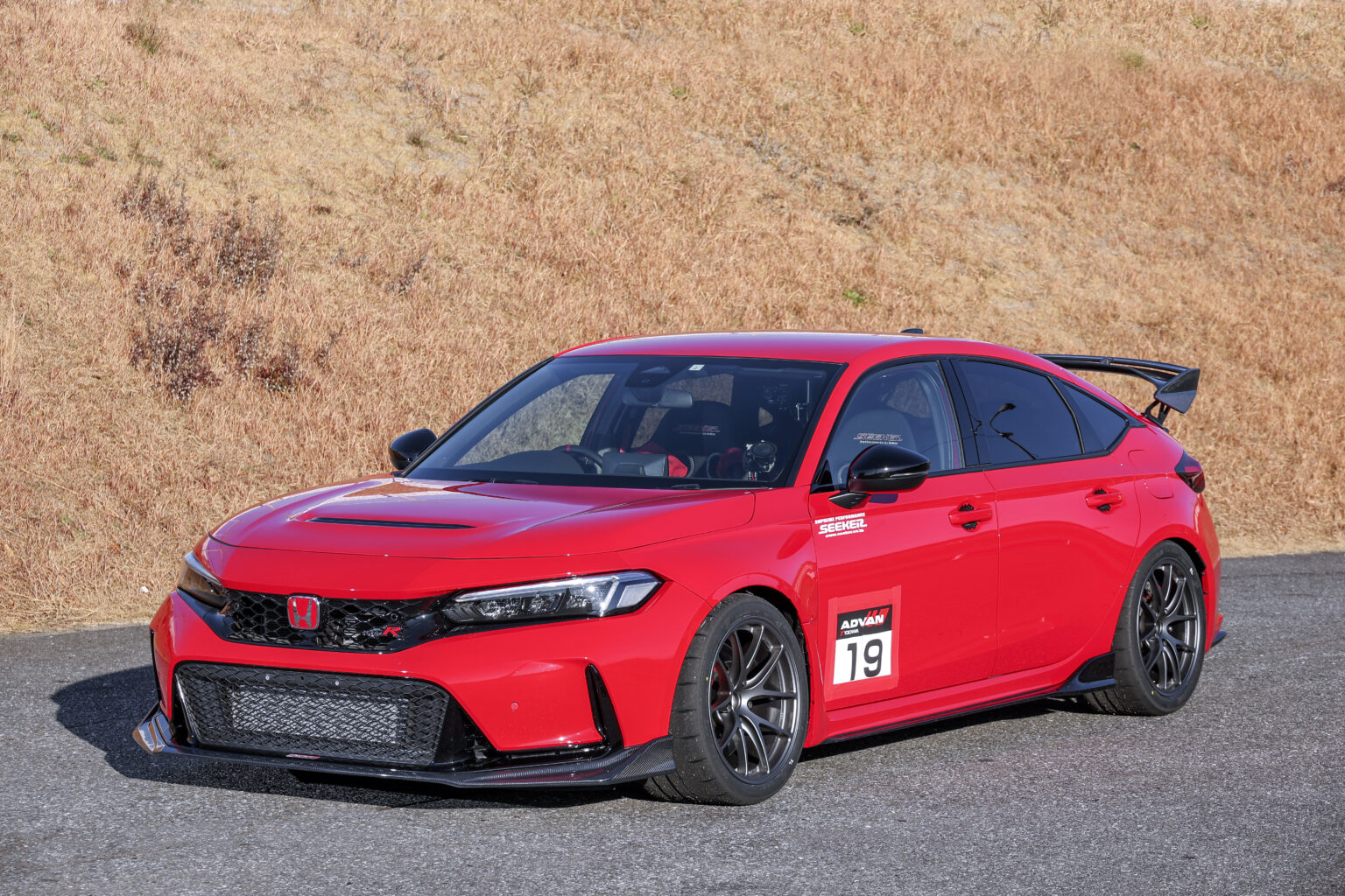 カスタマーがフォローできるメニューが第一条件のFL5「SEEKER FL5 CIVIC Type R」筑波スーパーバトル - REVSPEED